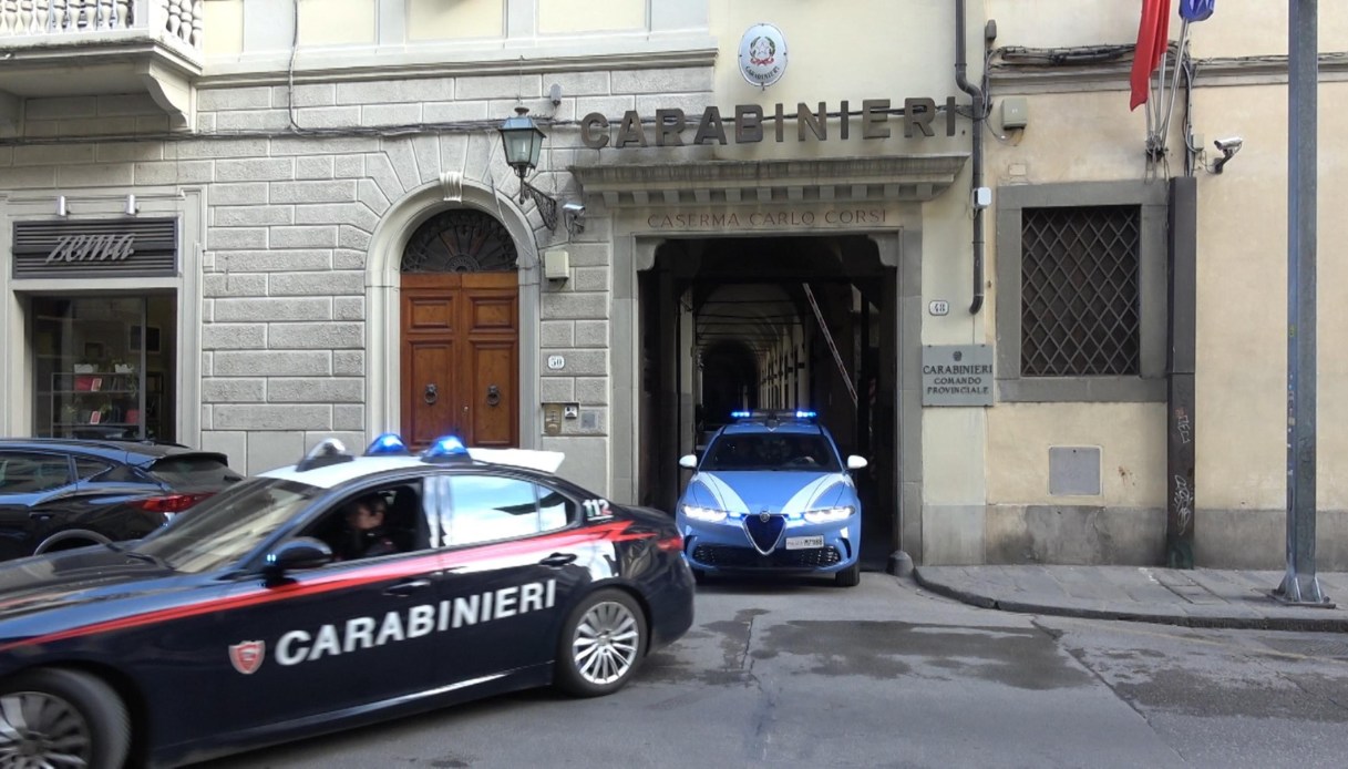 Rubati occhiali per 50 mila euro | 3 uomini fermati a Firenze ... Rubati occhiali per 50 mila euro | 3 uomini fermati a Firenze ...