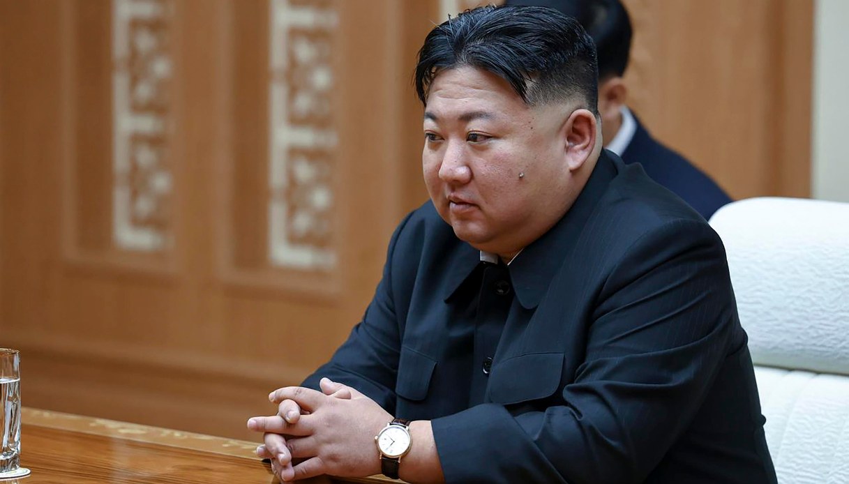 La Corea del Nord di Kim Jong-un verso la guerra, il leader minaccia di ...