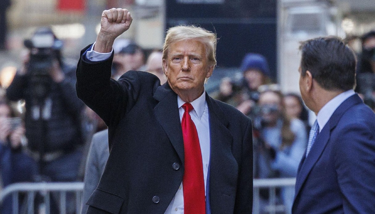 Donald Trump si paragona a Nelson Mandela su Truth: "Vogliono mettermi ...