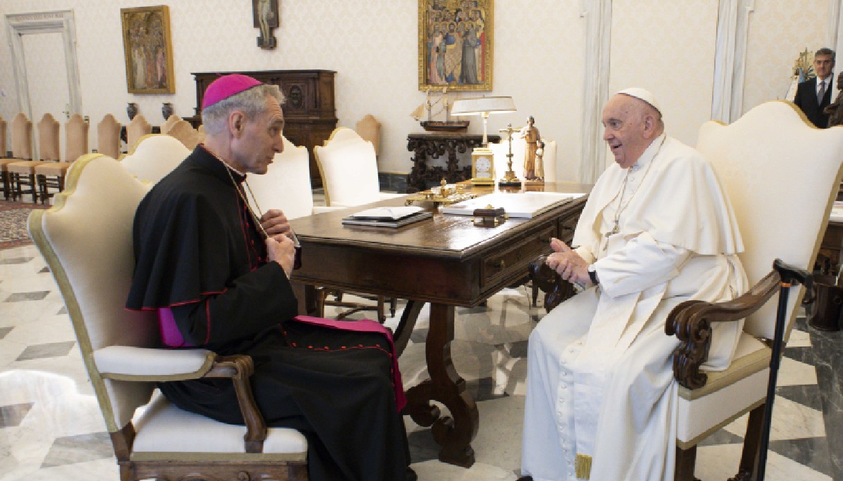Padre Georg Gaenswein e Papa Francesco, Bergoglio potrebbe nominarlo ...