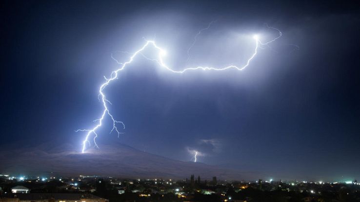 Colpito da un fulmine in provincia di Bari: morto ragazzo di 17 anni ...