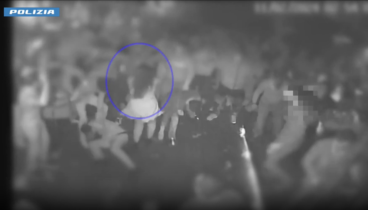 Arrestati 6 giovani di una baby-gang a Catania: i video dei pestaggi ... Arrestati 6 giovani di una baby-gang a Catania: i video dei pestaggi ...