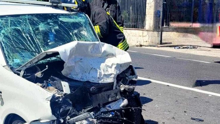 Terribile incidente stradale a Eboli vicino Salerno: devastante ...