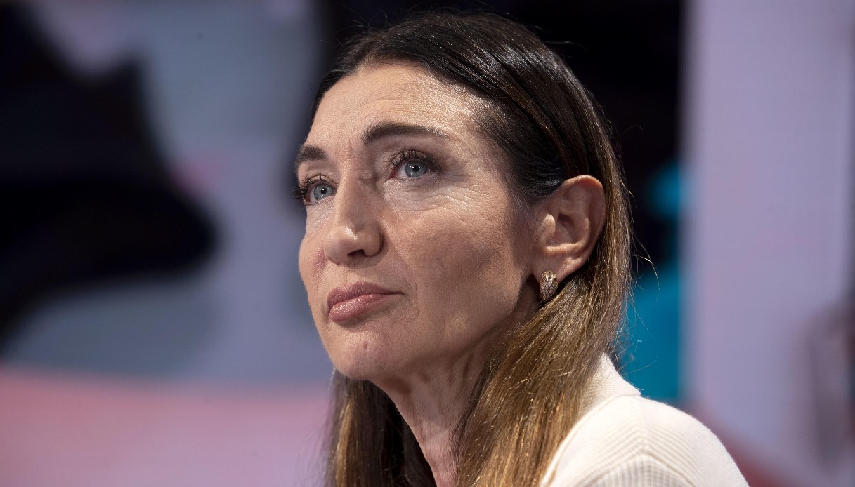 La stilista Elisabetta Franchi condannata per discriminazione: perché ...