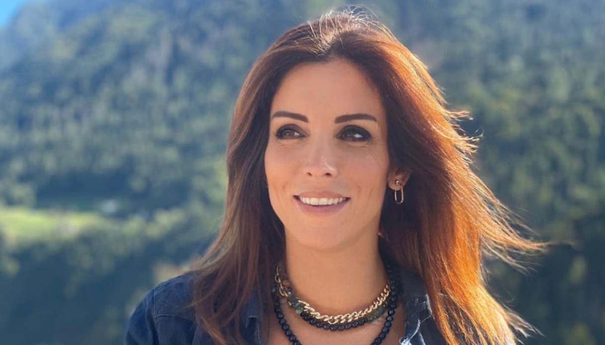 Gaia Padovan giornalista di Rete 4 ha un tumore al seno, l'annuncio sui ...