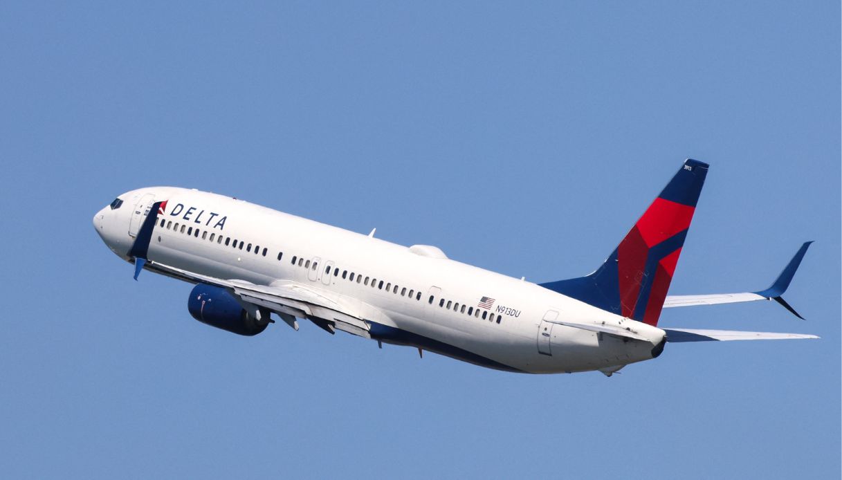 A Malpensa atterraggio d'emergenza di un aereo, paura sul volo Delta ...