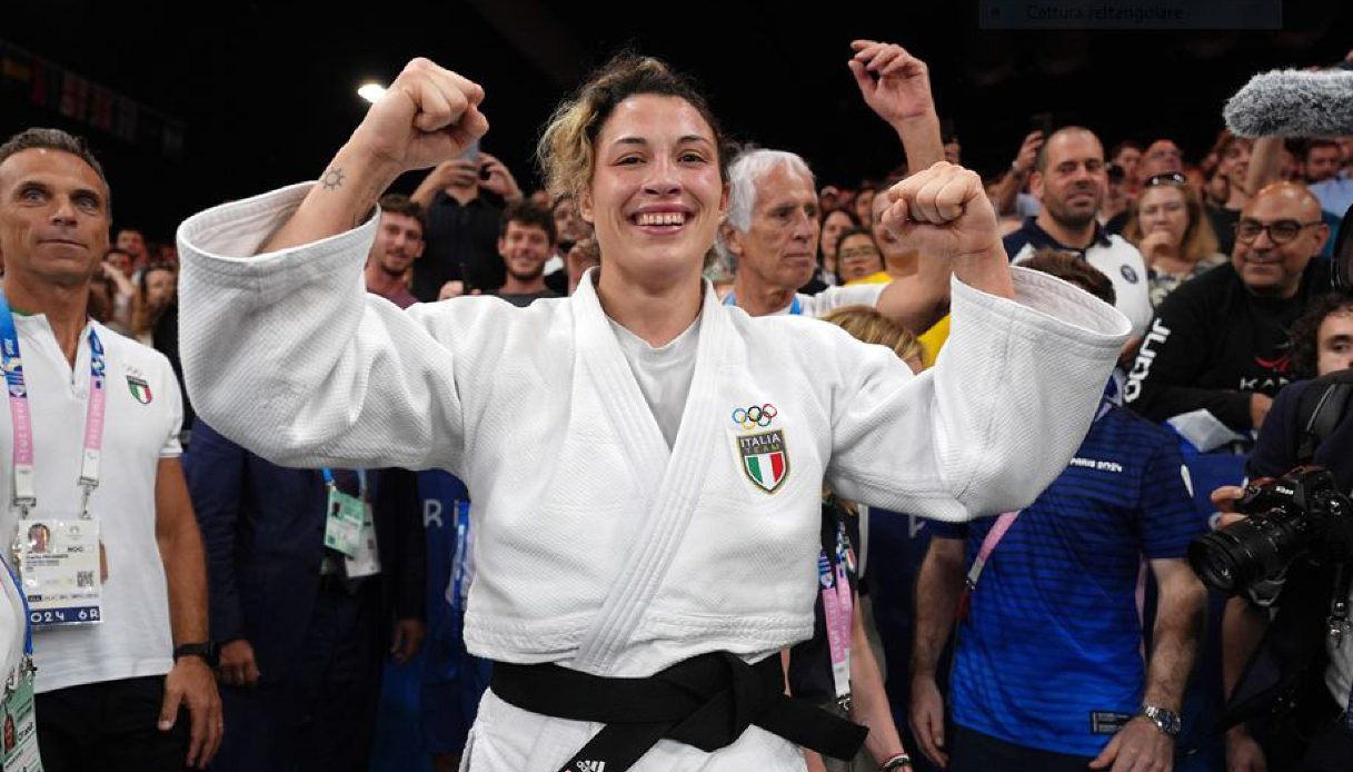 Alice Bellandi oro nel judo, dopo Carini-Khelif arriva l'immagine del ...