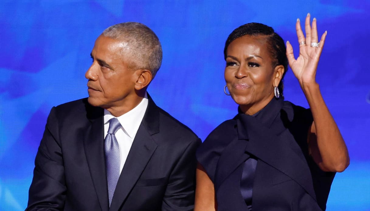 Barack e Michelle Obama alla convention per lanciare Kamala Harris ...