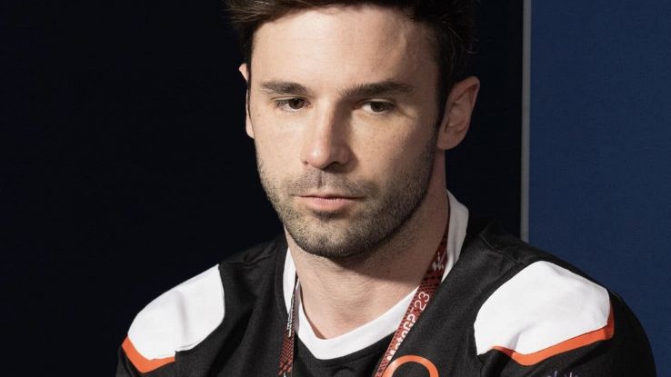 Funerali Luca Salvadori a Milano, in migliaia all'ultimo saluto: da ...