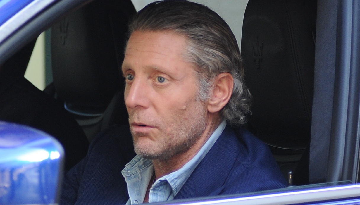 Lapo Elkann in rosso dopo la chiusura di Italian Independent: sul suo ...