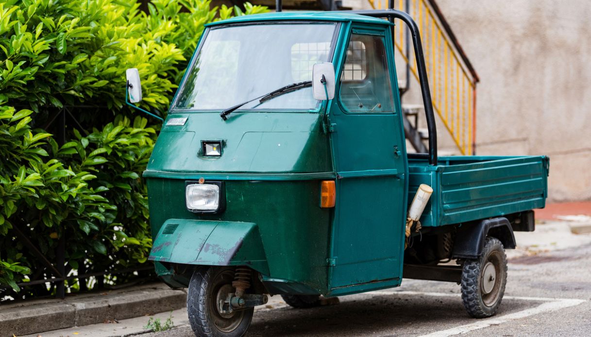 Ape Piaggio non sarà più prodotta in Italia dopo 76 anni: l'iconico ...