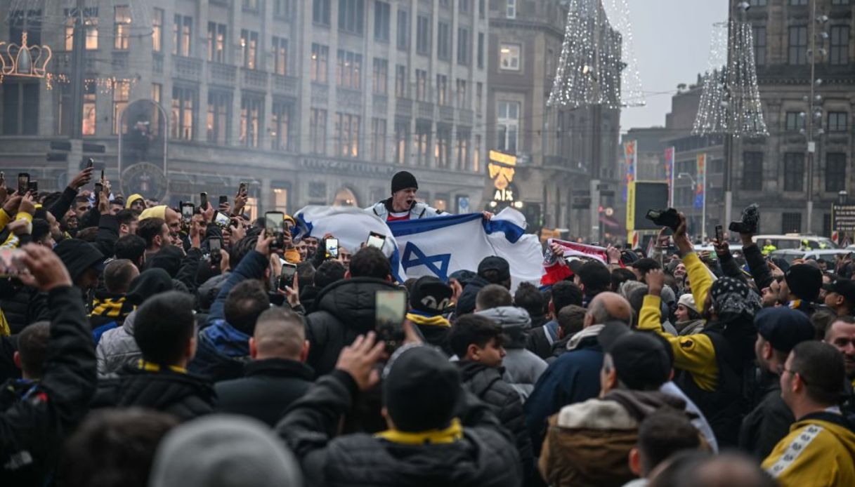 Tifosi israeliani del Maccabi Tel Aviv aggrediti ad Amsterdam, chi sono ...