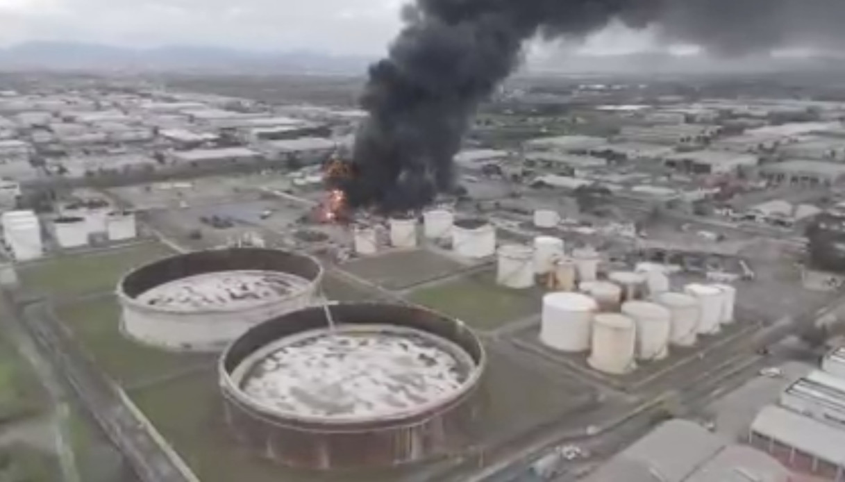 Esplosione a Calenzano al deposito Eni e l'ipotesi sulle cause, cos'è ...