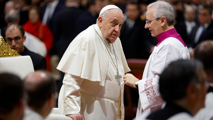 Cos'è il Concistoro convocato da Papa Francesco dal ricovero del ...