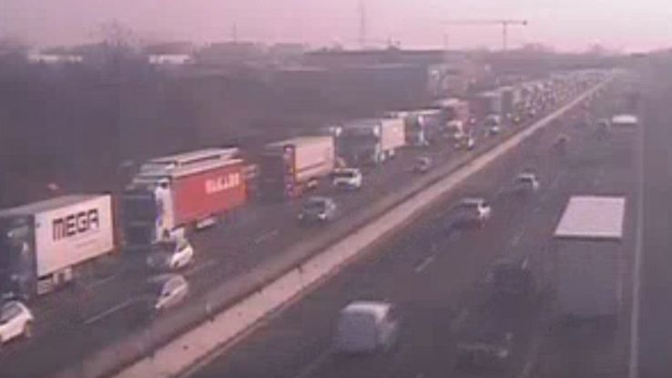 Incidente sull'autostrada A4 a Milano tra Sesto San Giovanni e viale ...