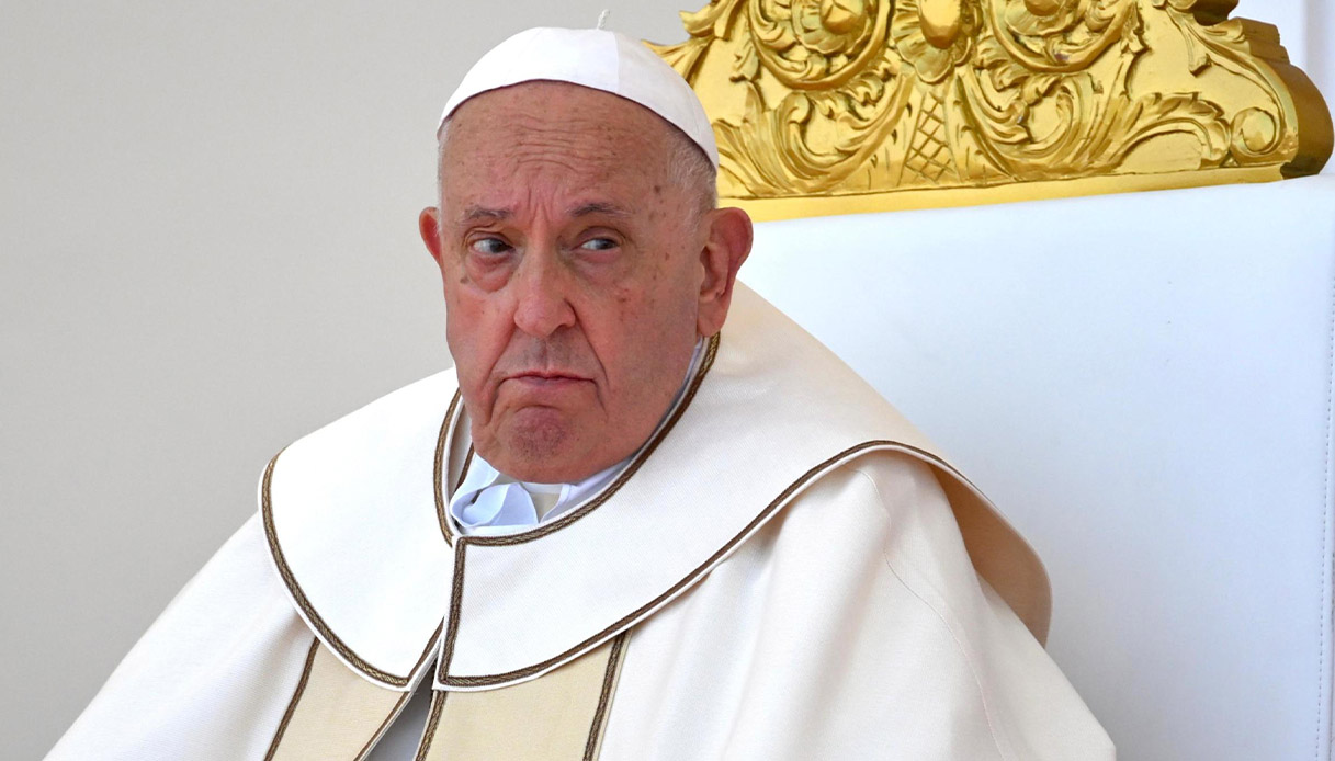 Papa Francesco al Gemelli con l'infezione polimicrobica, intervista a ...