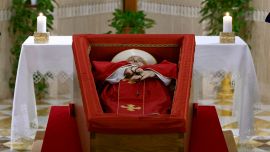 Per la morte di Papa Francesco 5 giorni di lutto nazionale in Italia ...