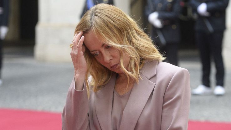 Giorgia Meloni ha la febbre e salta il Festival delle Regioni, premier ...