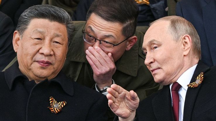 Parata militare a Mosca nel Giorno della Vittoria, il video di Putin e ...