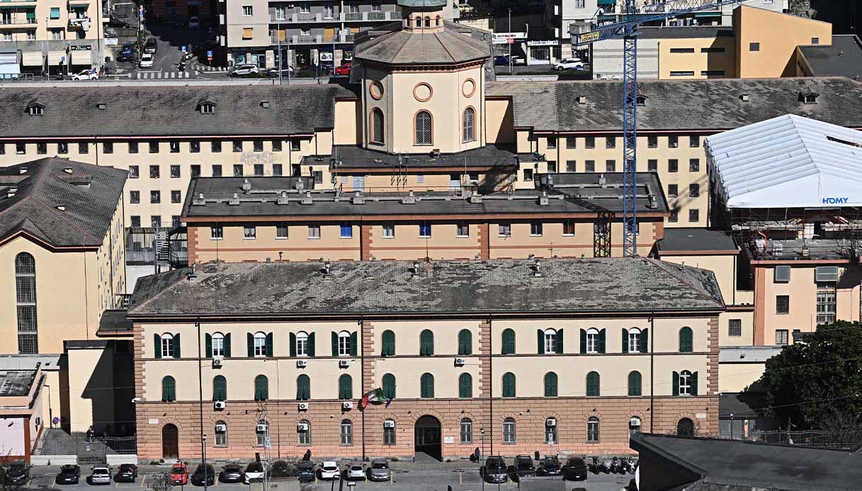 Rivolta nel carcere di Marassi a Genova per un regolamento di conti tra ...