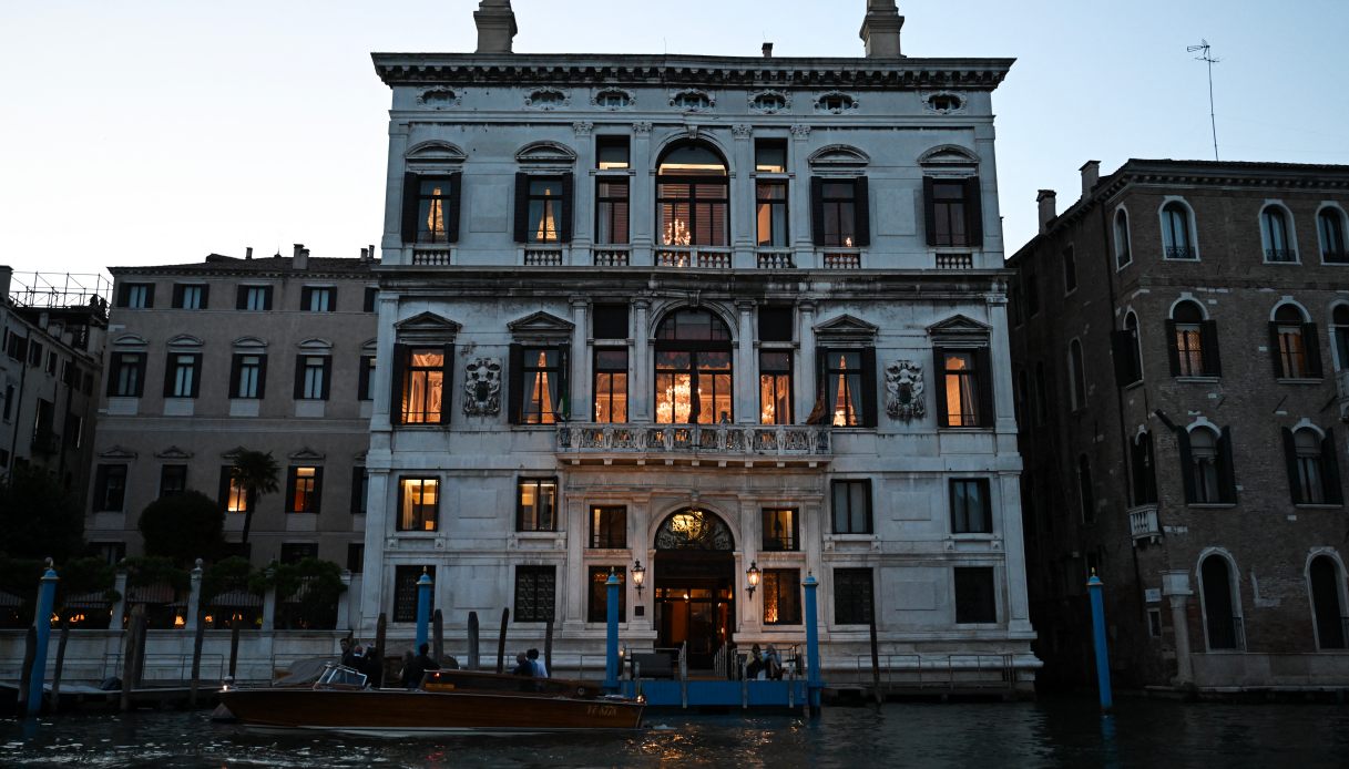 Matrimonio di Jeff Bezos e Lauren Sanchez a Venezia, quanto costa una ...