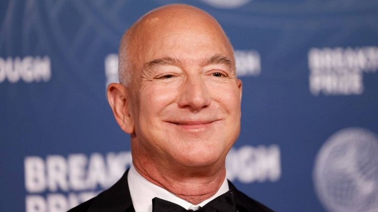 Chi è davvero Jeff Bezos, le origini e la vita prima di Amazon del miliardario che si sposa a ...