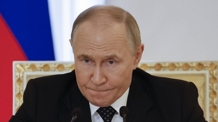 Economia russa verso la recessione, cos'è e perché è legata a doppio ...