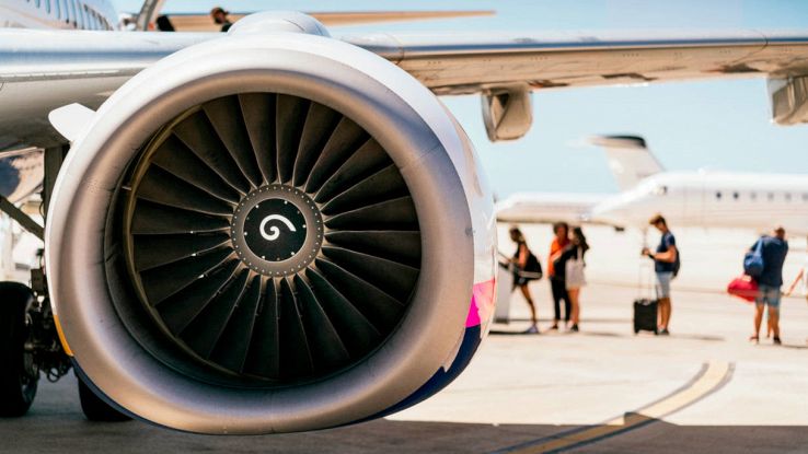 Andrea Russo risucchiato dall'aereo a Orio al Serio, quant'è pericoloso ...