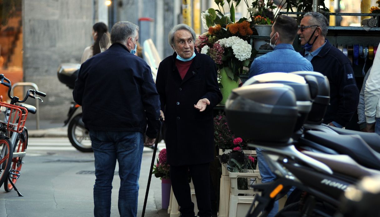 Emilio Fede è stanco di vivere e vuole raggiungere la moglie morta, la ...