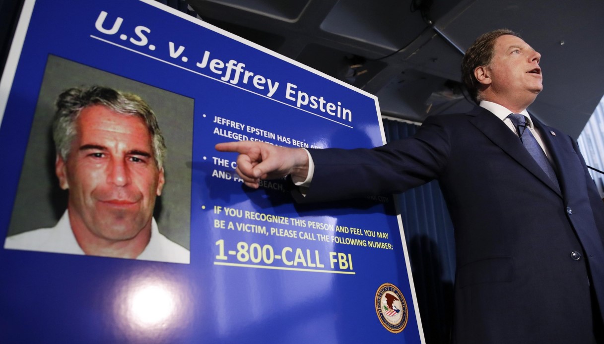 Immunità parziale a Ghislaine Maxwell nel caso Epstein, cosa cambia nel ...