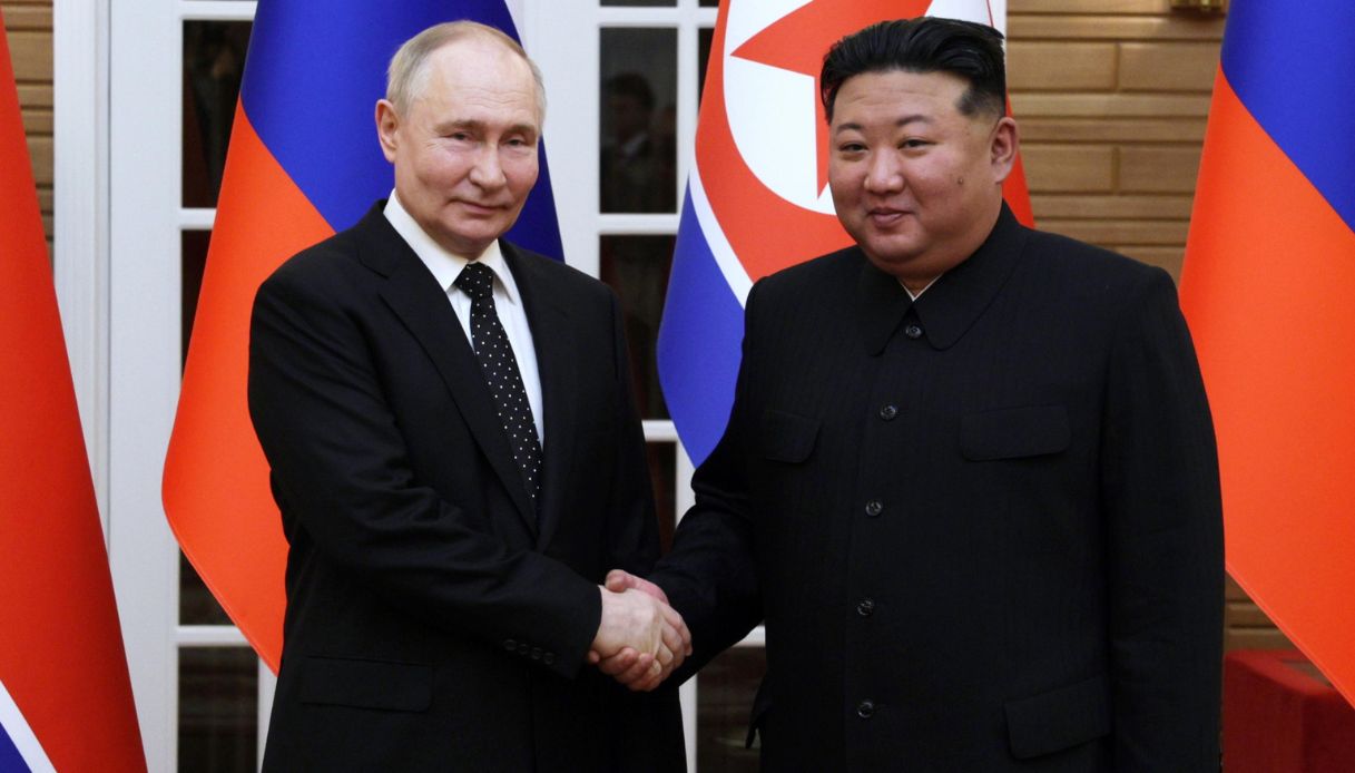 Kim Jong-un scoppia a piangere per i soldati della Corea del Nord morti ...