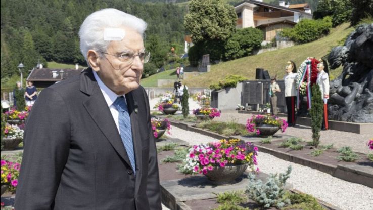 Mattarella con un cerotto all’anniversario del disastro della Val di ...