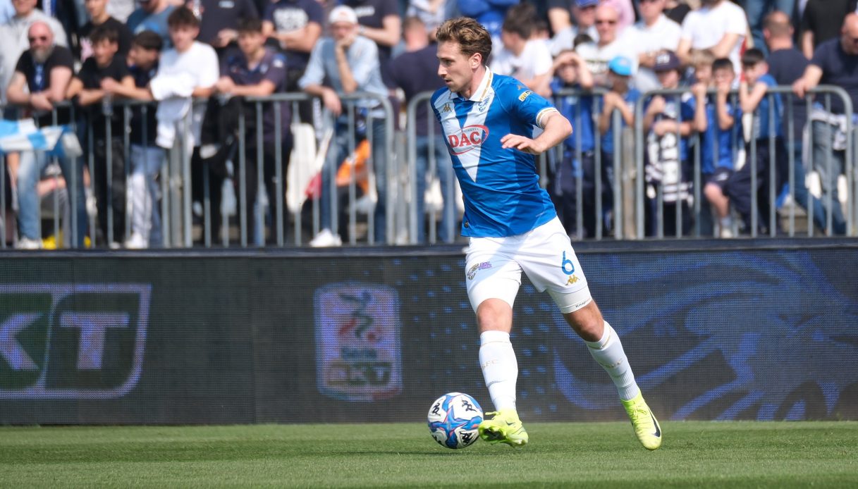 Tragedia per il calciatore del Bari Verreth, è morto in Belgio il ...