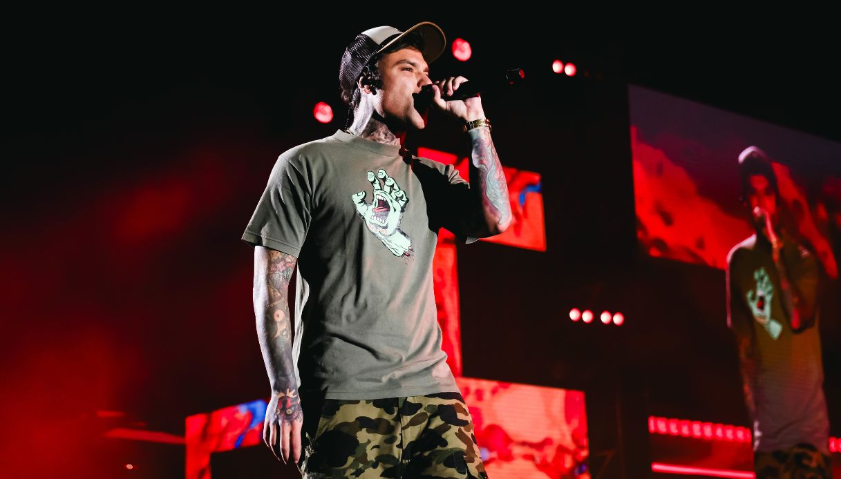 Fedez in yacht con La Russa e Santanchè, la versione del rapper e ...