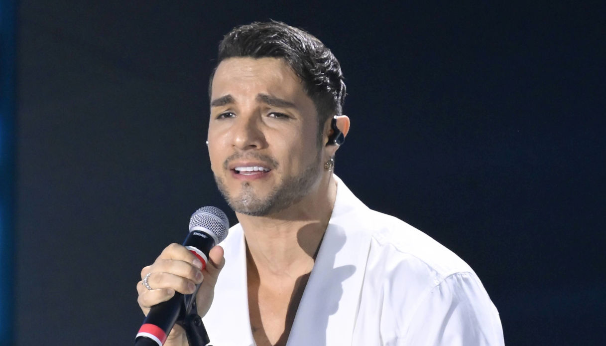 Marco Carta annulla il concerto a Porto Torres, ricoverato a Milano: il ...