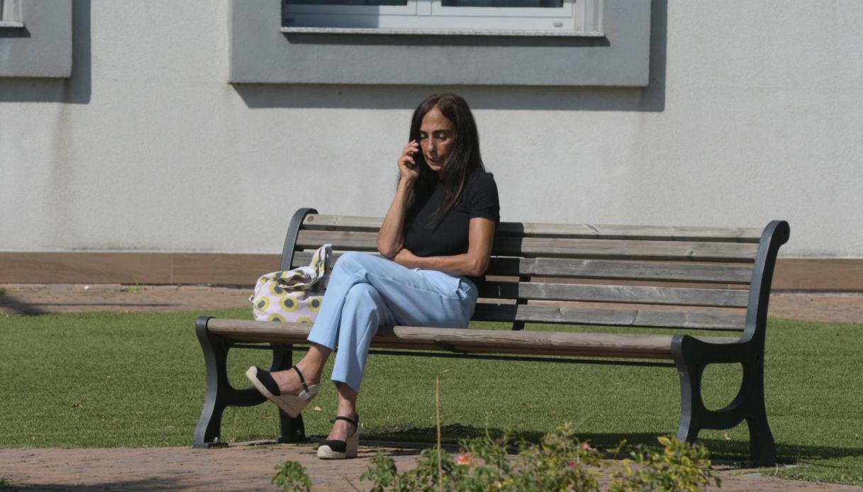 Morto Emilio Fede, alla camera ardente accesso limitato a sole 20 ...