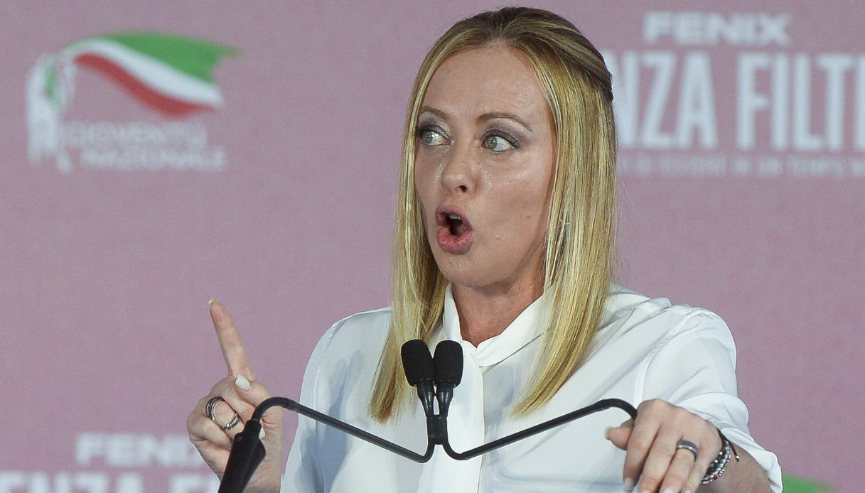 Giorgia Meloni criticata per l'ospitata a Domenica In di Mara Venier ...