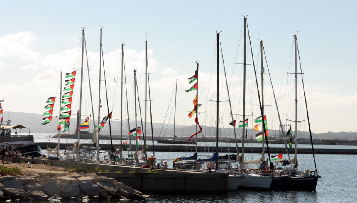 Partite le barche italiane della Global Sumud Flotilla, dalla Sicilia verso Gaza per portare ...