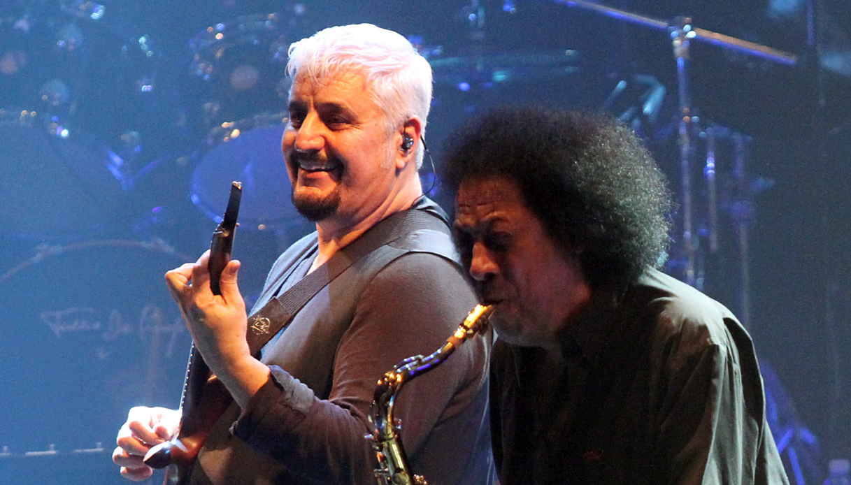 James Senese grave per la polmonite, il sassofonista è ricoverato in ...