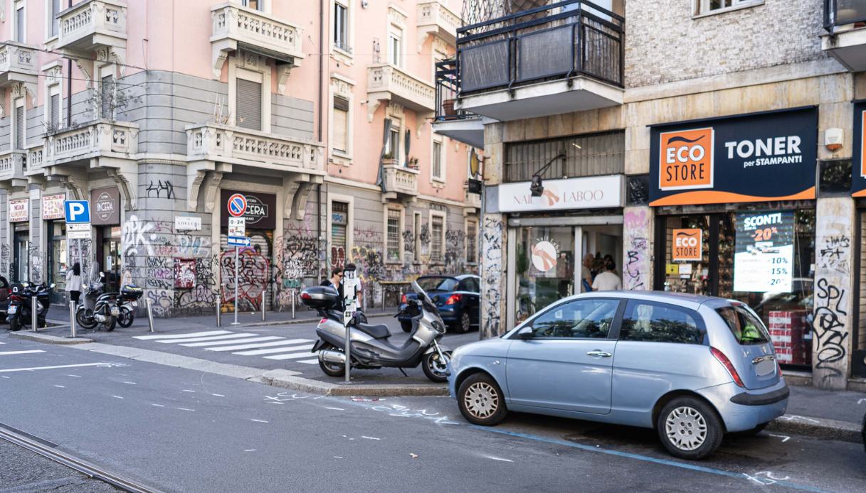 Matteo Barone morto sulle strisce a Milano, arrestato il poliziotto che ...