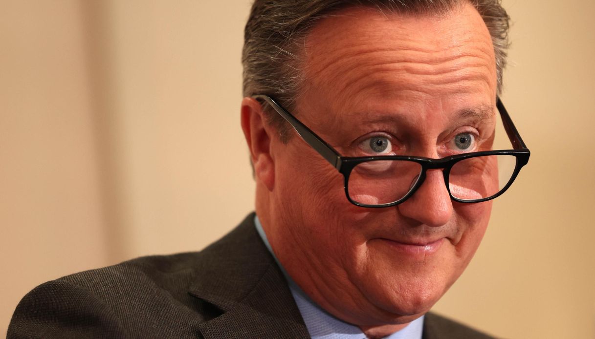 David Cameron e la rivelazione del tumore alla prostata, appello dell ...