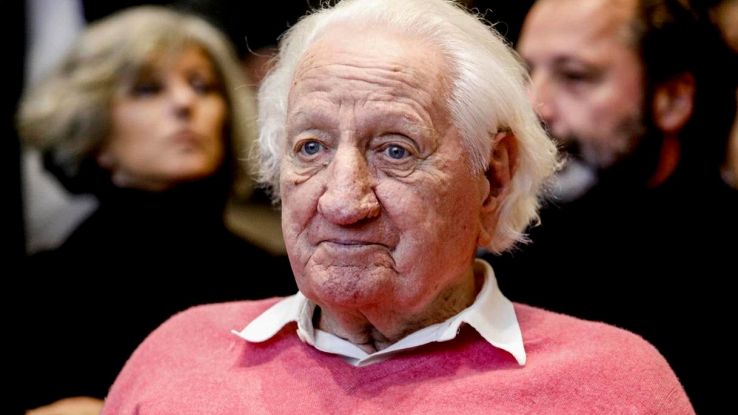 Giorgio Forattini morto a 94 anni, il vignettista che fece infuriare ...