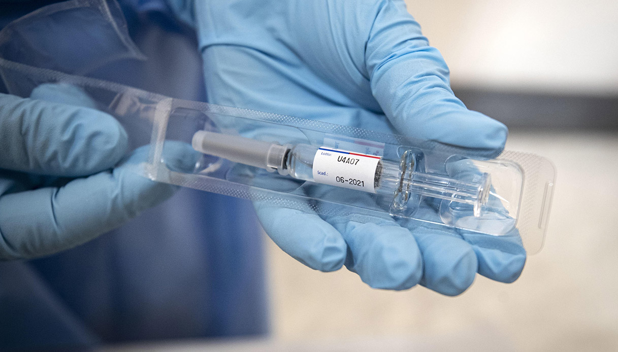 Influenza 2025 in anticipo di un mese secondo l'Oms, Bassetti teme 20 ...