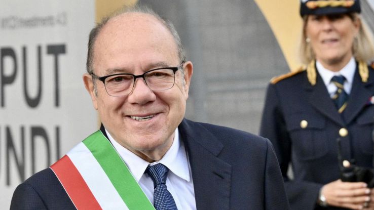 Carlo Verdone sindaco di Roma per un giorno, i primi atti dai punti di ...