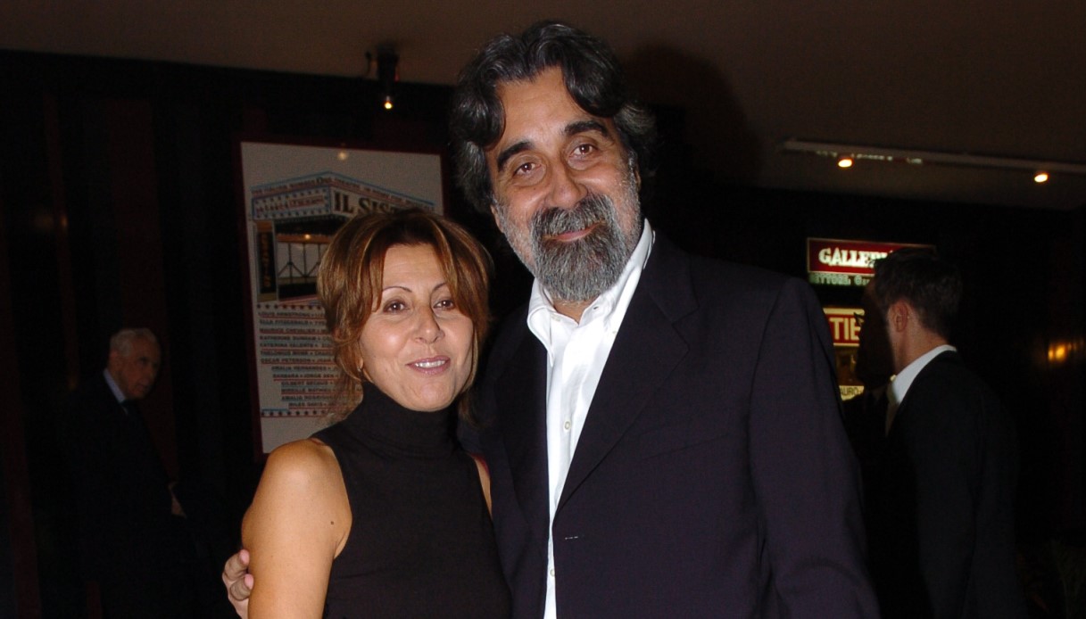 Funerali Peppe Vessicchio a Roma, la moglie Enrica Mormile e la figlia ...