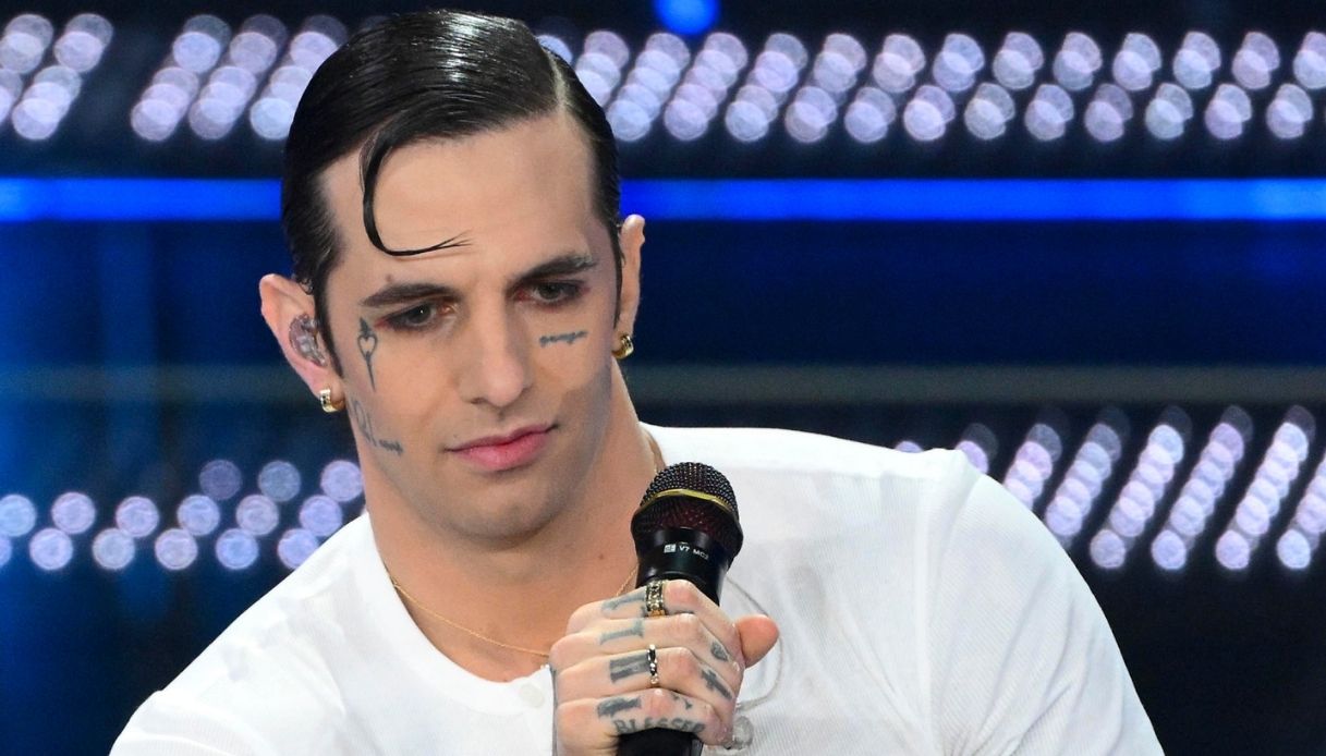 Achille Lauro e il passato difficile "a 15 anni vivevo in una comune ...