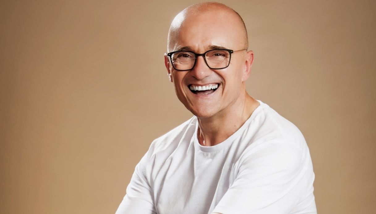 Lele Mora contro Fabrizio Corona per il caso Alfonso Signorini, "non ...