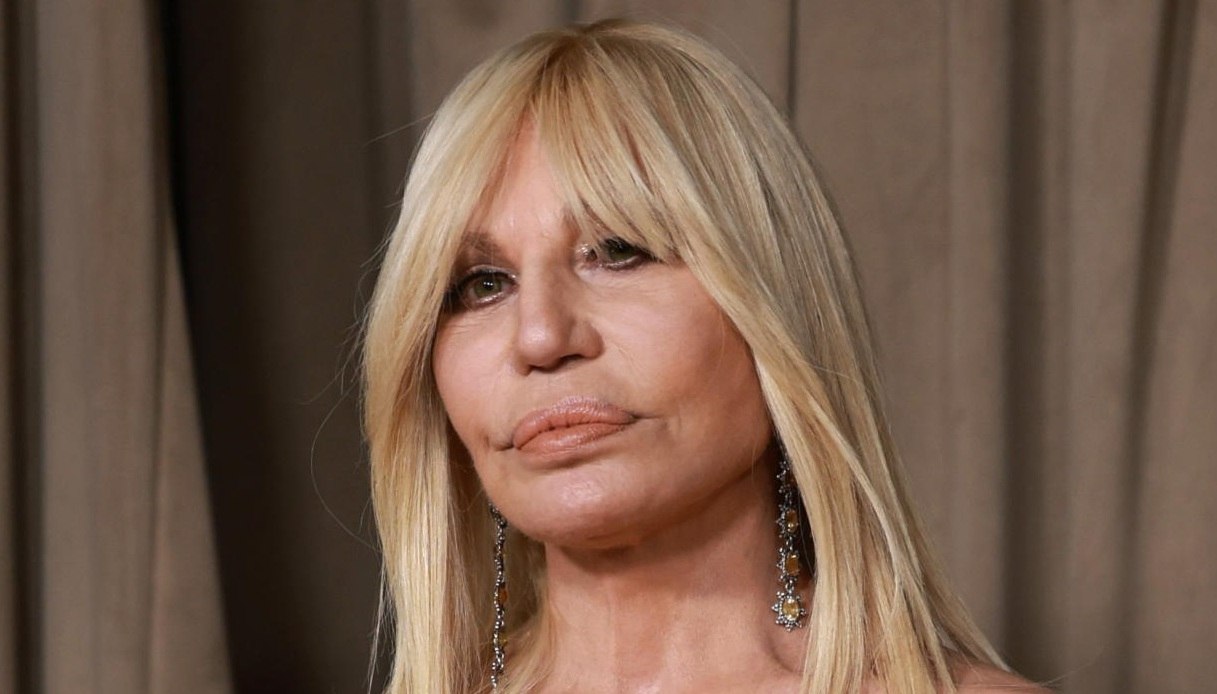 Dario Vitale lascia Versace prima dell'acquisizione di Prada, era stato ...