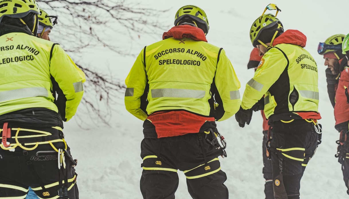 Escursionista morta travolta da una valanga ad Acceglio vicino Cuneo ...