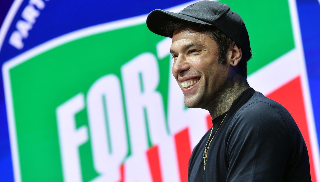 Fedez contro Giacomo Salvini del FQ, il rapper pubblica la chat col ...